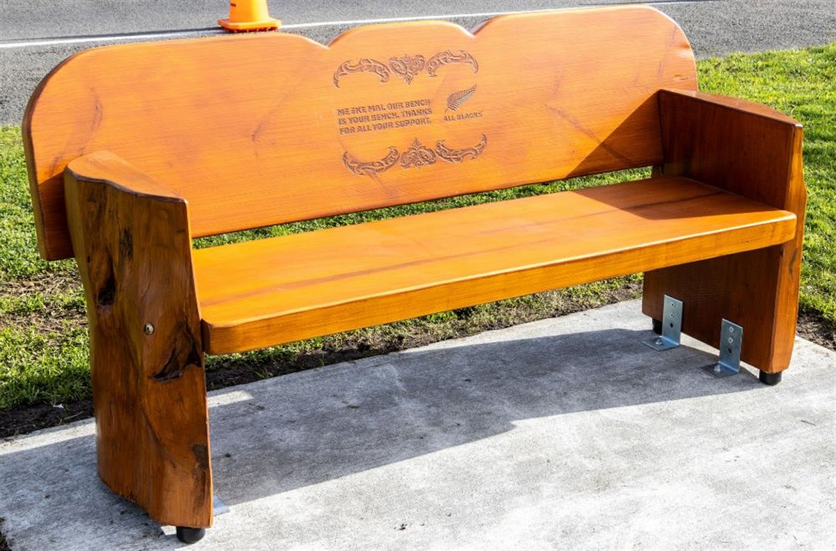 All Blacks gift bench to Whanganui Whanganui District Council